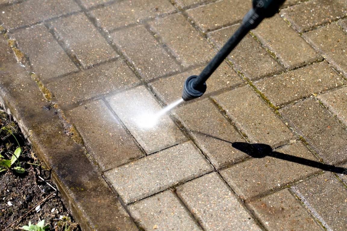 Professional Steam and High Pressure Cleaning Services in Dubai