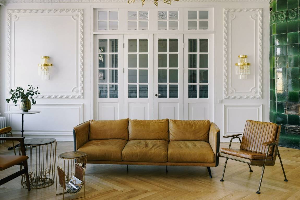 Professional Leather Polishing and Restoration Services in Dubai